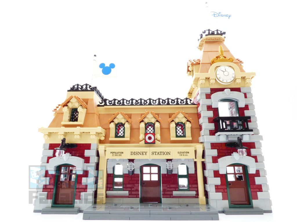 LEGO Disney 71044 Disney Train and Station review