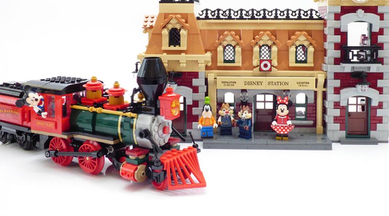 LEGO Disney 71044 Disney Train and Station review
