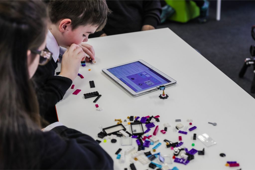 LEGO Audio & Braille Building Instructions test phase launches