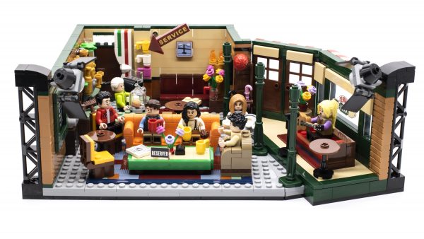 LEGO Ideas Friends 21319 Central Perk review