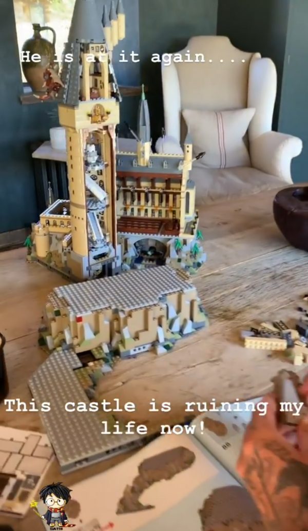 David Beckham builds LEGO Harry Potter 71043 Hogwarts Castle