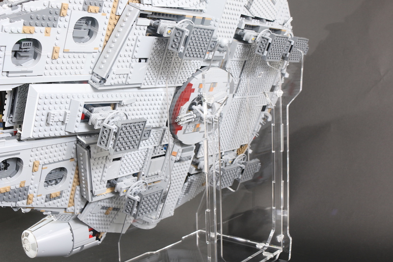 75192 Millennium Falcon display stand review and discount