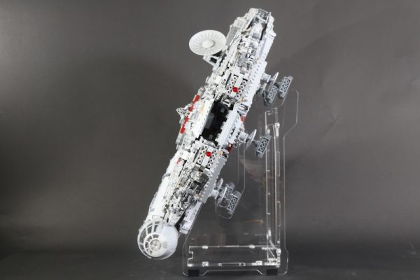 75192 Millennium Falcon display stand review and discount