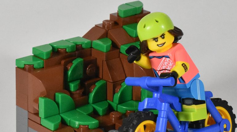 LEGO Collectible Minifigures Series 19 vignettes: Mountain Biker