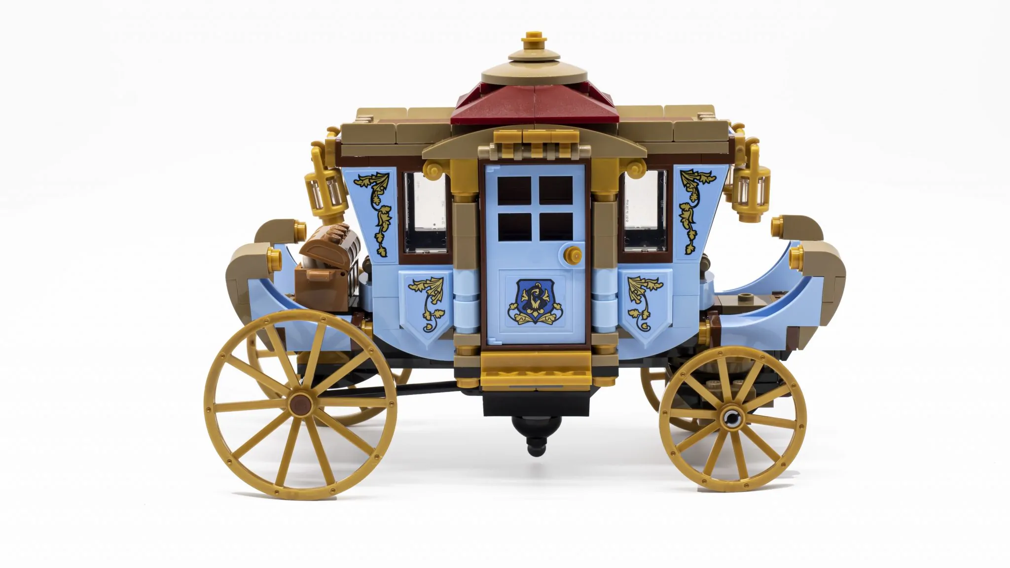 LEGO Harry Potter 75958 Beauxbaton’s Carriage: Arrival at Hogwarts review