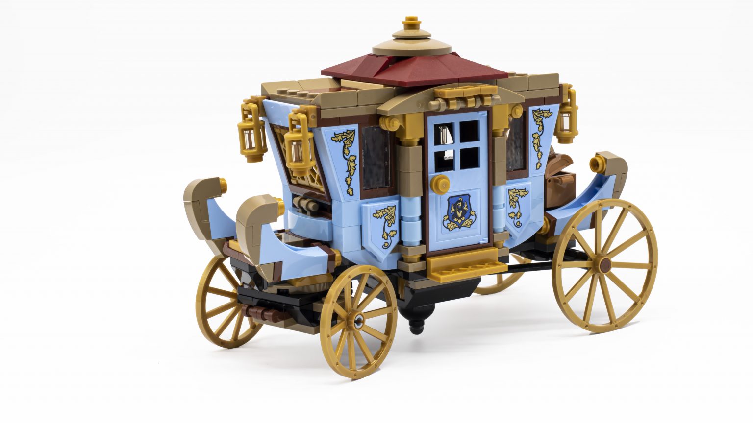LEGO Harry Potter 75958 Beauxbaton’s Carriage: Arrival at Hogwarts review