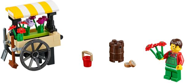 40586 Moving Truck isn’t the first LEGO modular building GWP