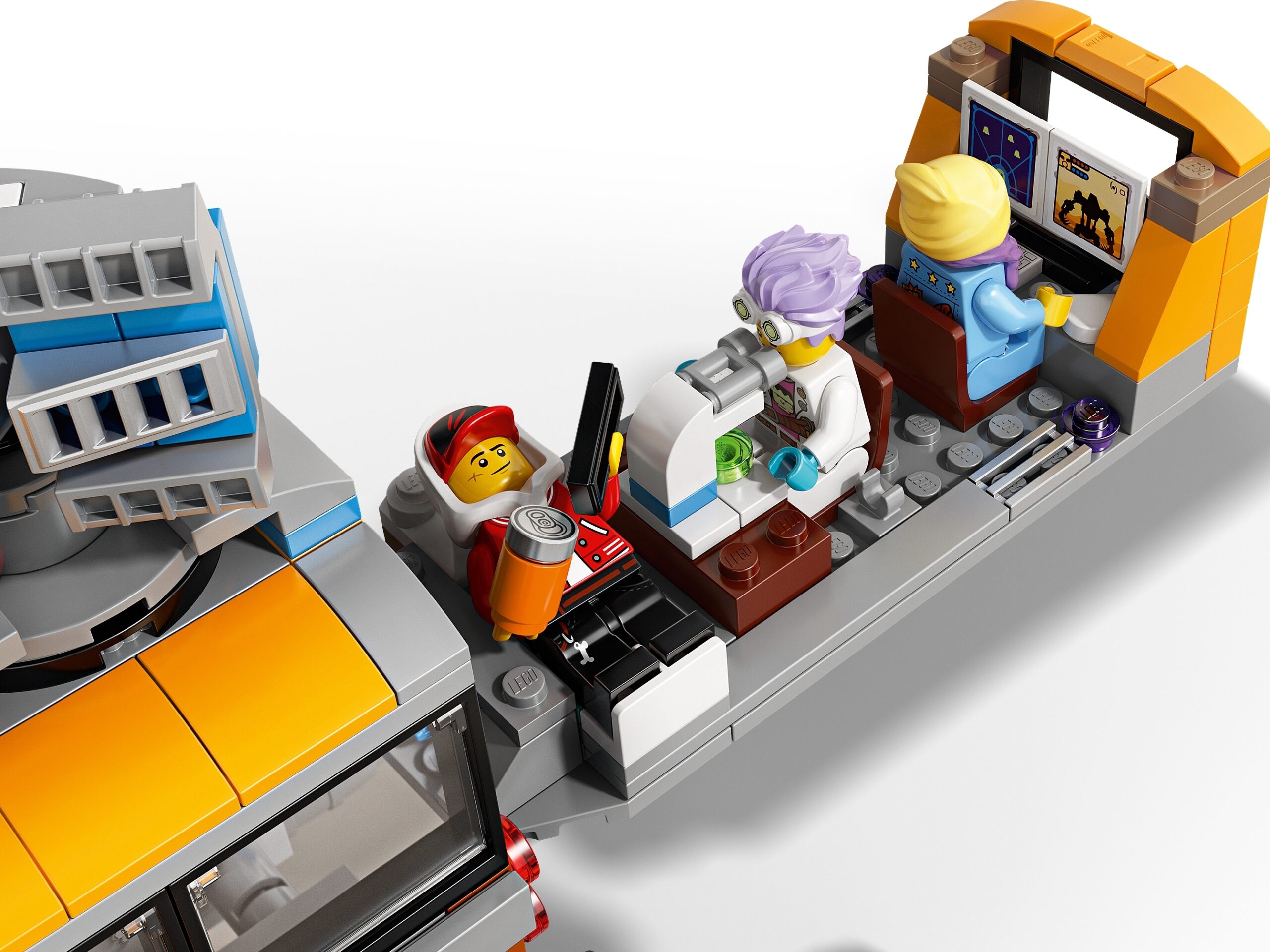 How a Hidden Side bus almost broke conventional LEGO play