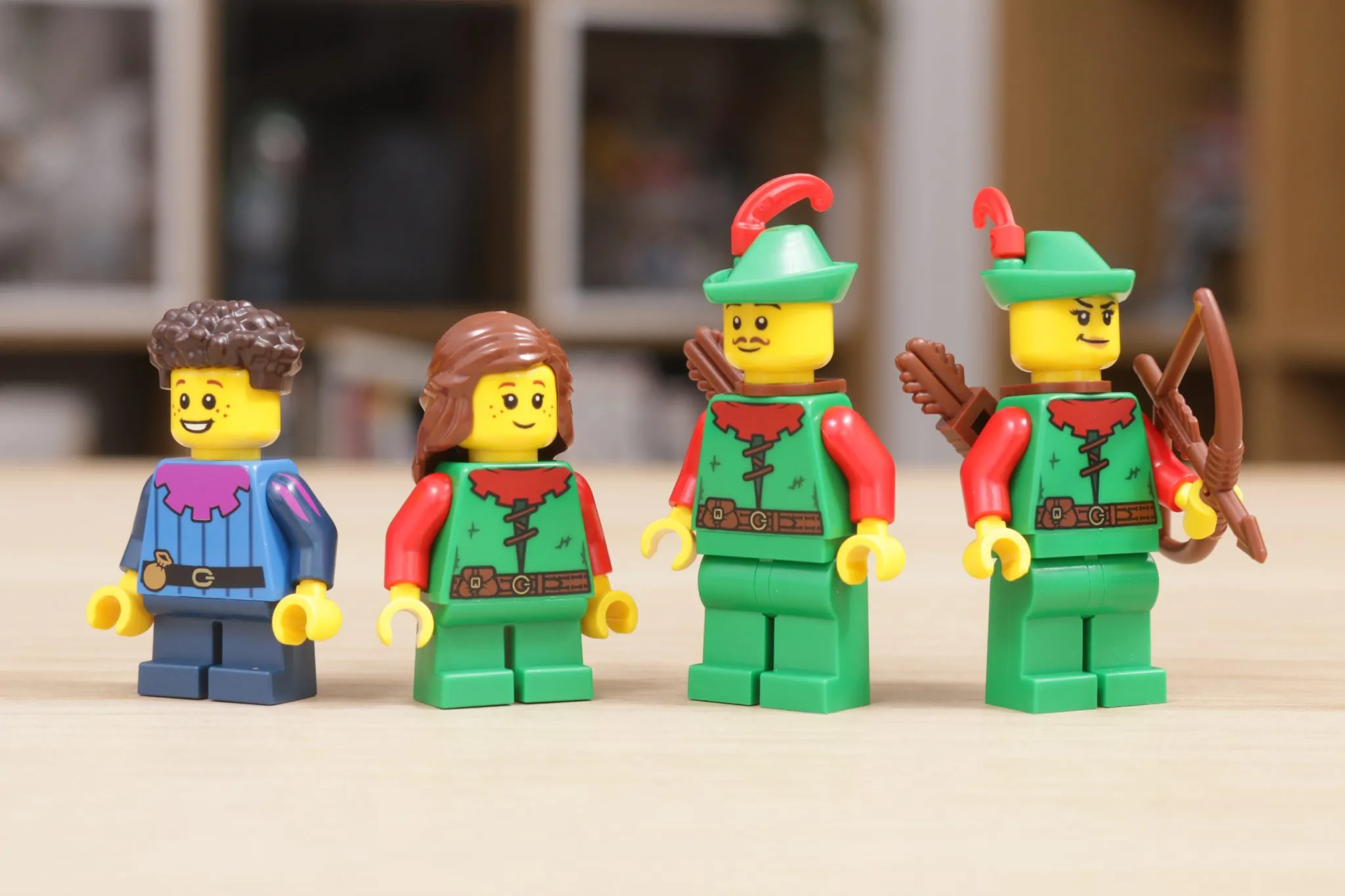 Complete LEGO Space, Castle and Pirates minifigures available through ...