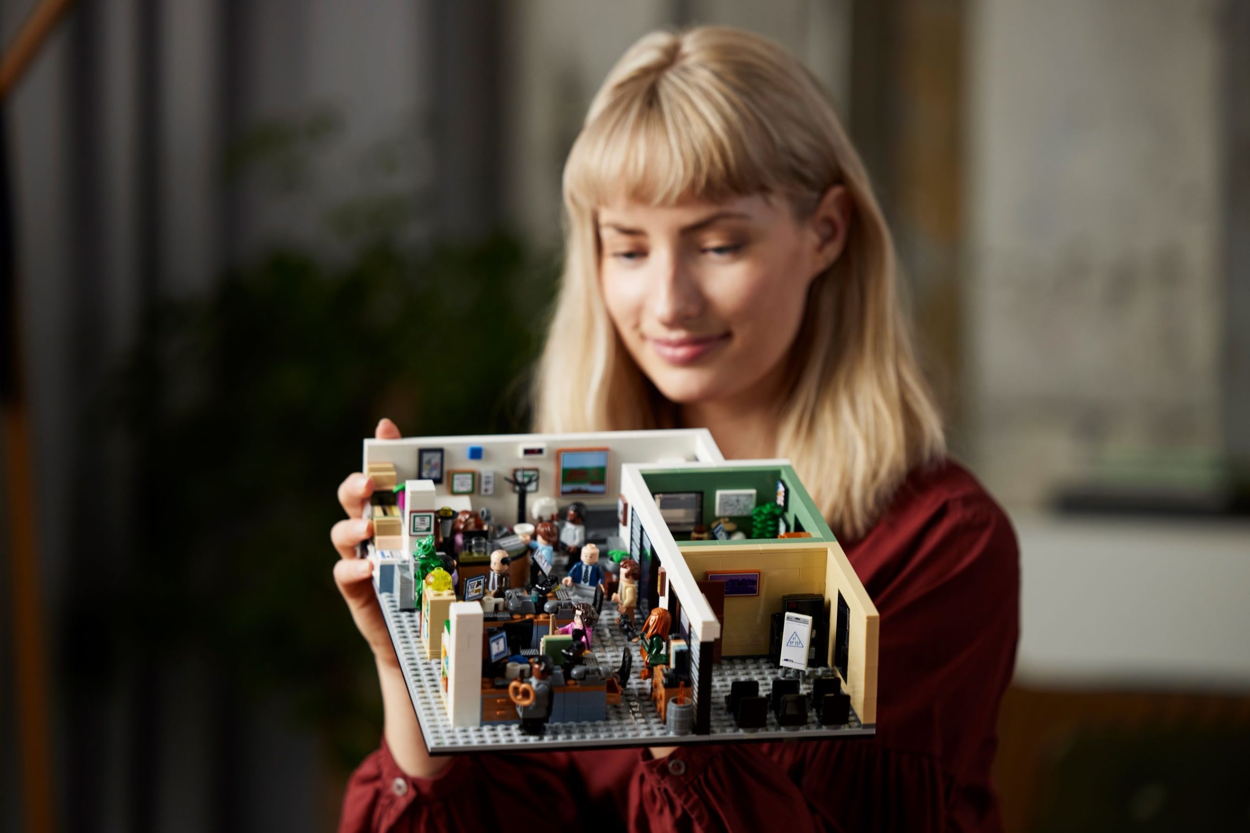 LEGO Ideas 21336 The Office revealed – with 15 minifigures