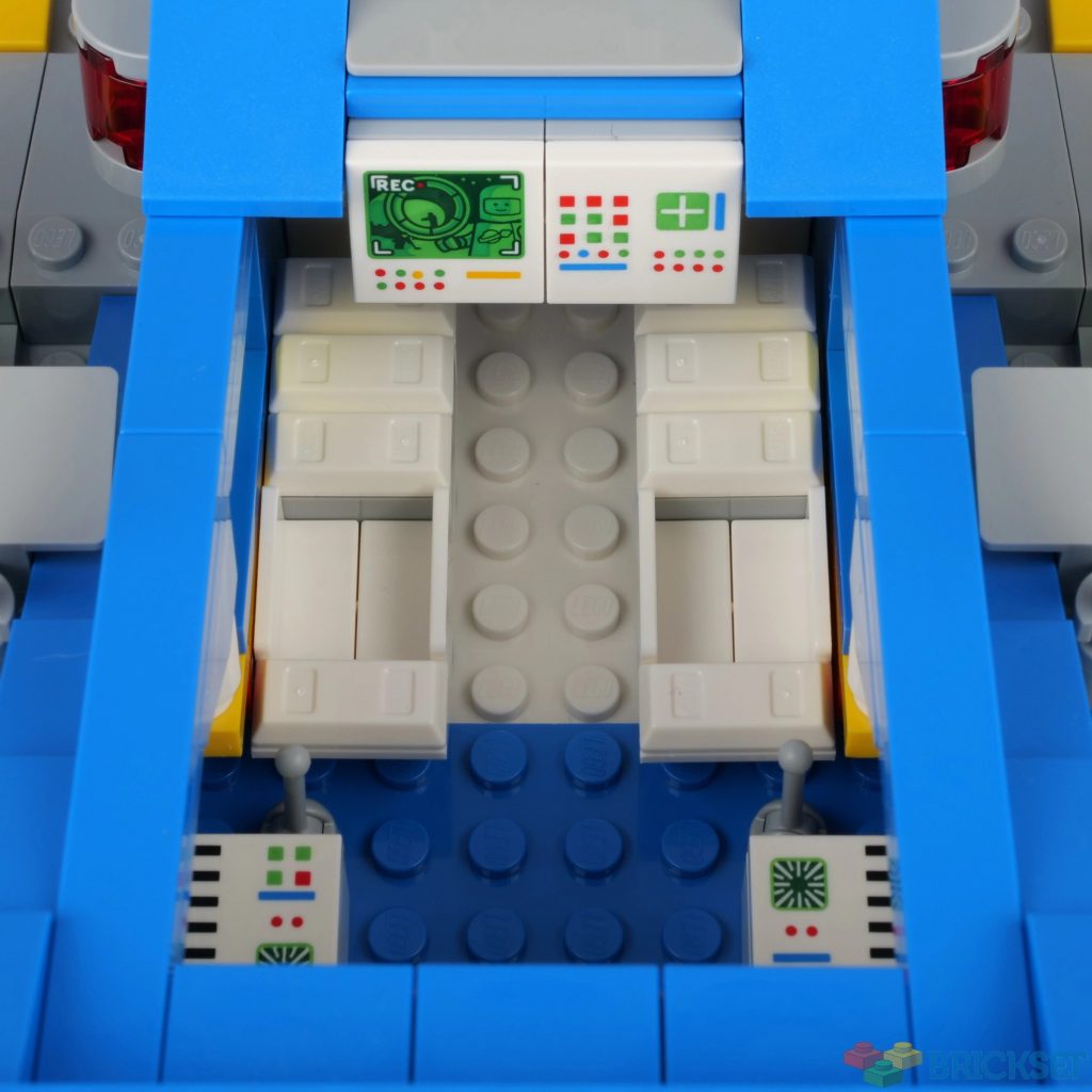 LEGO 90th anniversary 10497 Galaxy Explorer critics' review