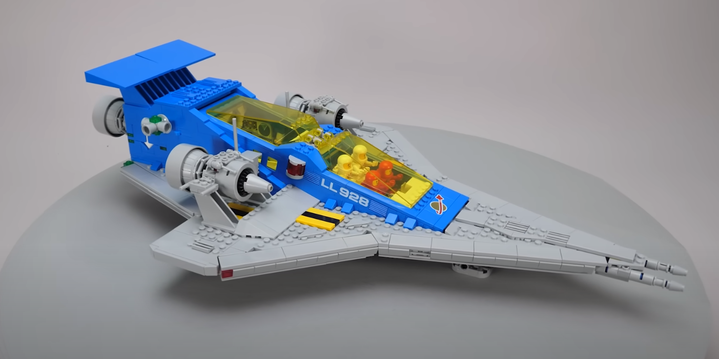 LEGO 90th anniversary 10497 Galaxy Explorer critics' review
