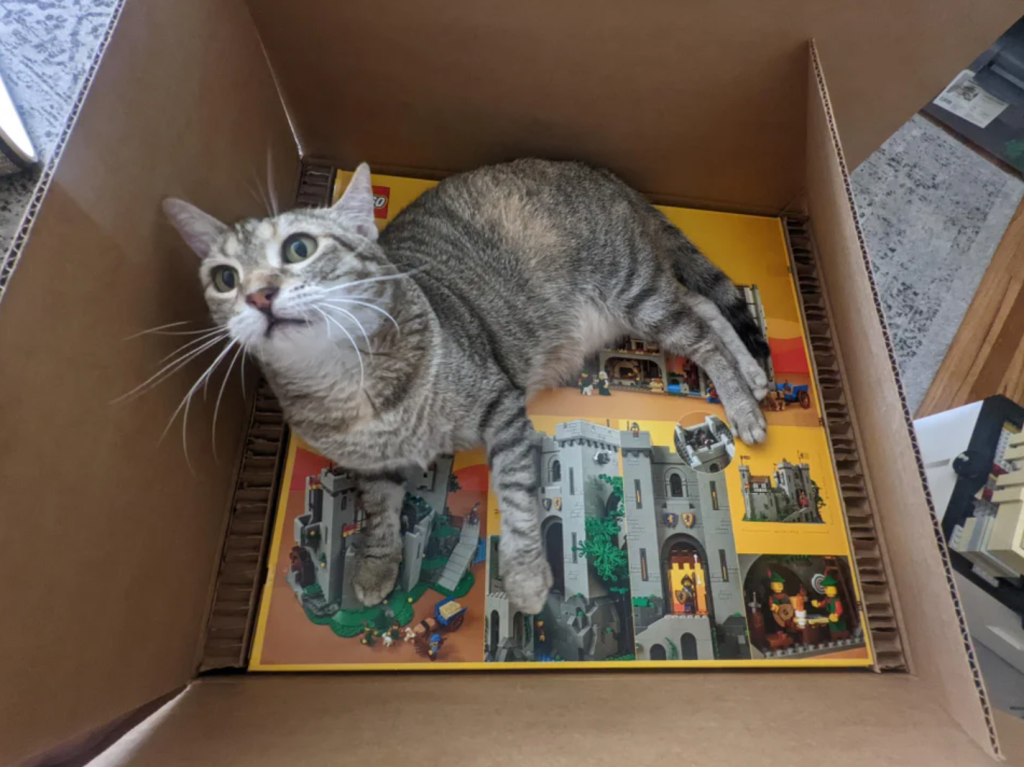 The online community is loving LEGO ICONS 10305 Lion Knights’ Castle