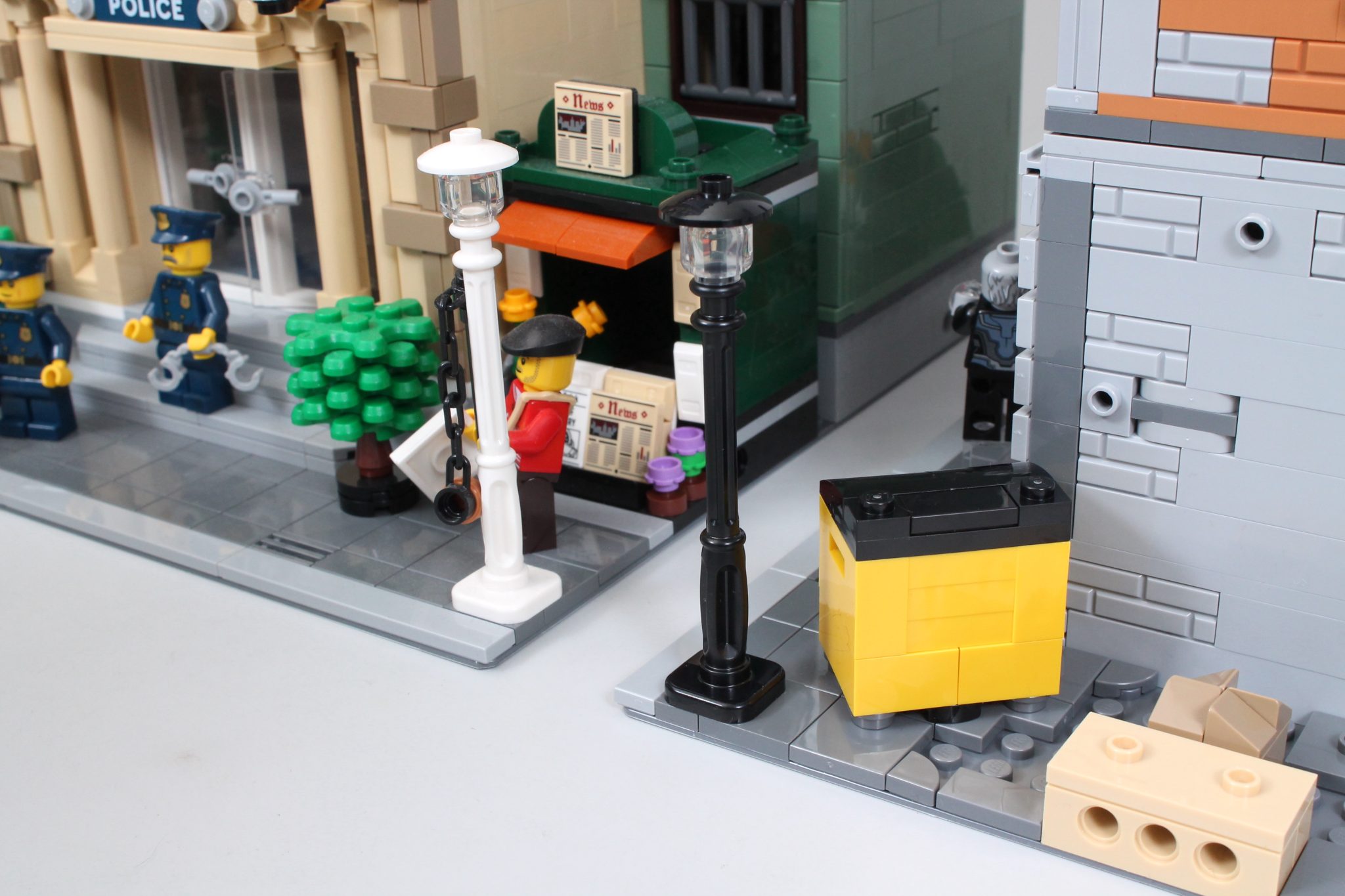 LEGO Marvel 76218 Sanctum Sanctorum with modular buildings