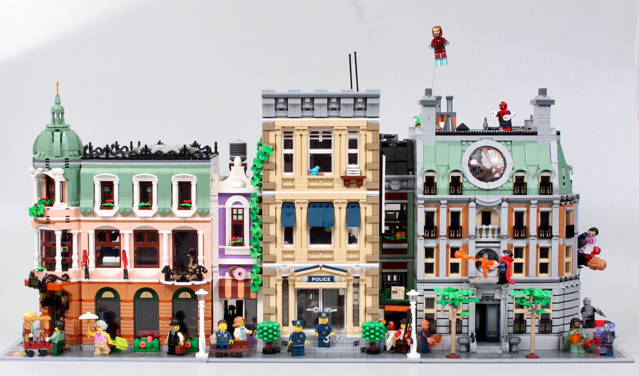 LEGO Marvel 76218 Sanctum Sanctorum with modular buildings