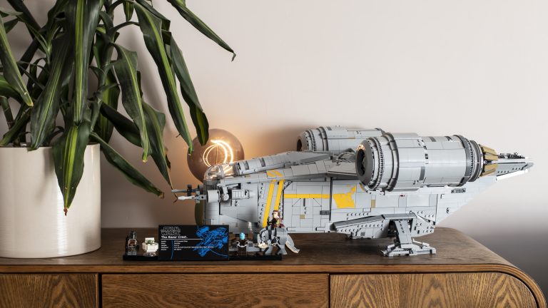 LEGO Star Wars 75331 The Razor Crest review and gallery