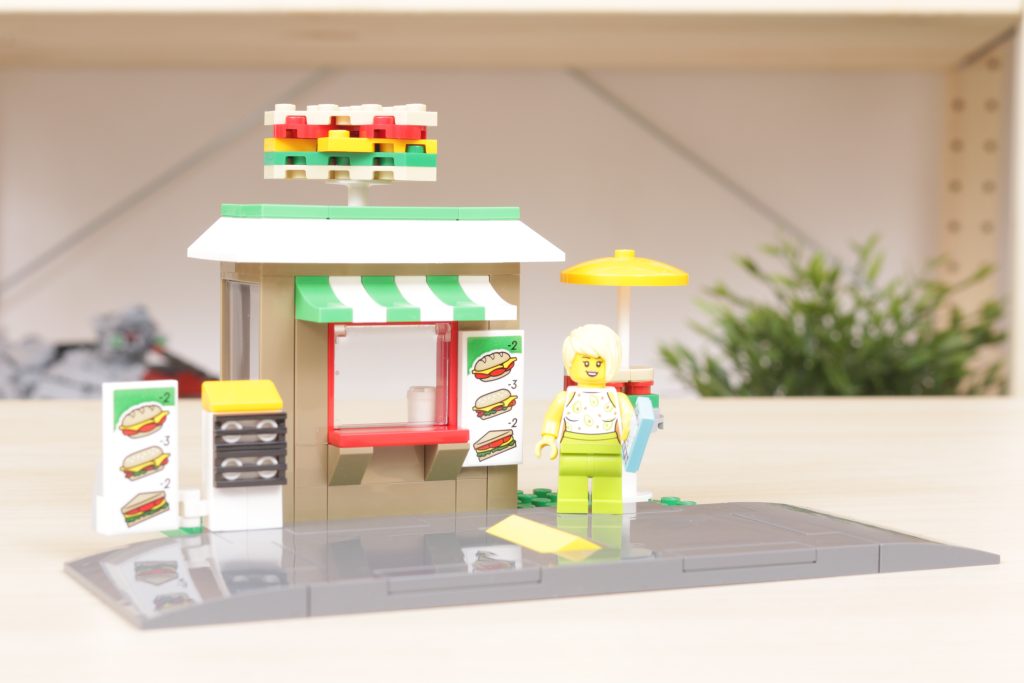 Reseña del regalo con compra de la tienda de sándwiches LEGO CITY 40578