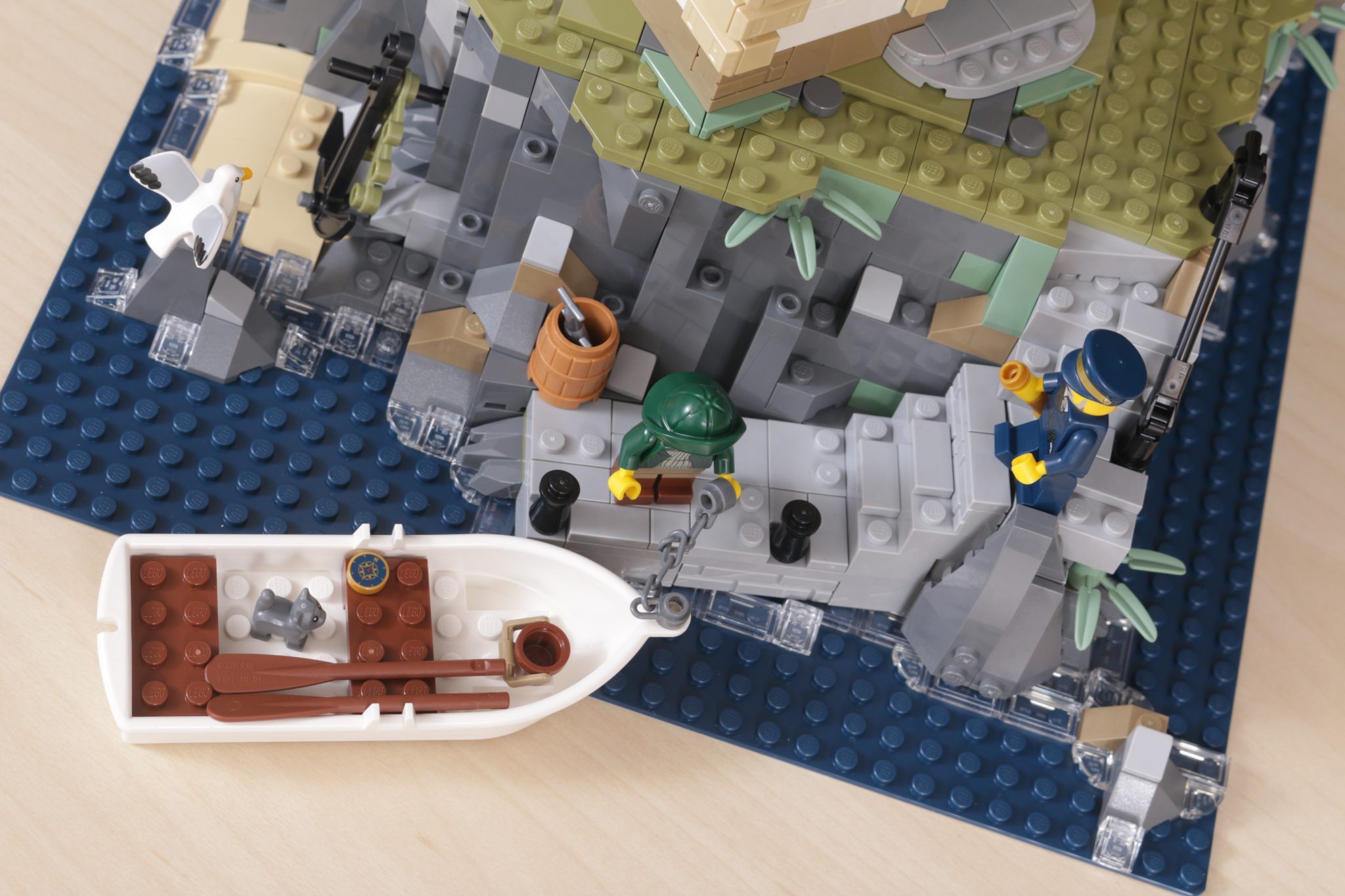 LEGO Ideas 21335 Motorised Lighthouse review and gallery