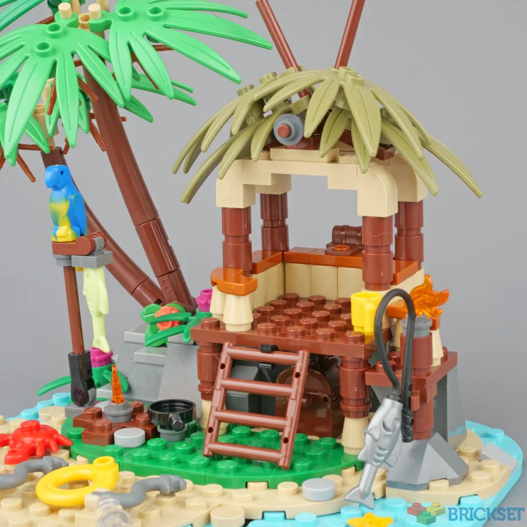 First look at LEGO Ideas 40566 Ray the Castaway free gift