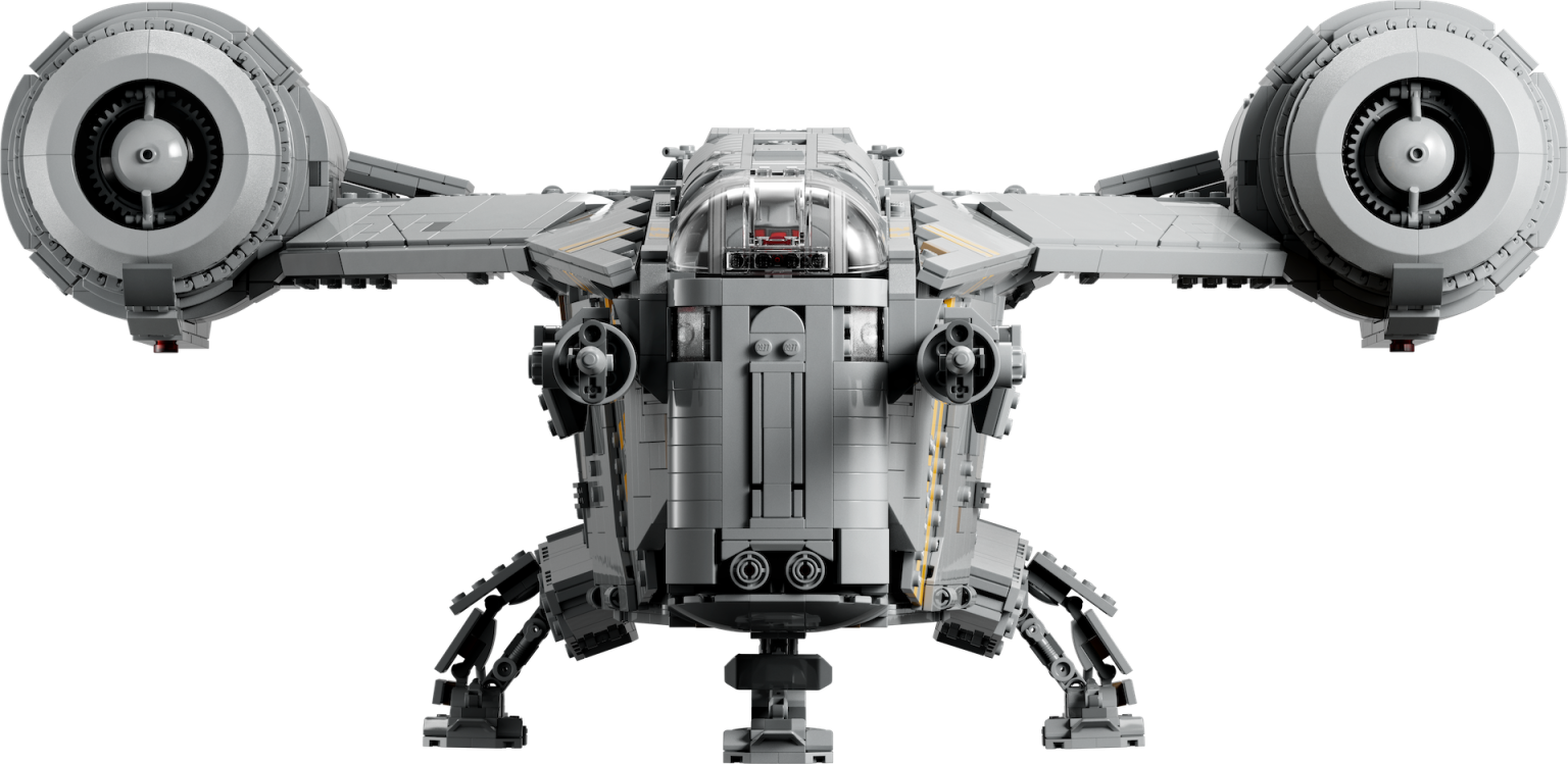 Comparing the two LEGO Star Wars The Razor Crest sets