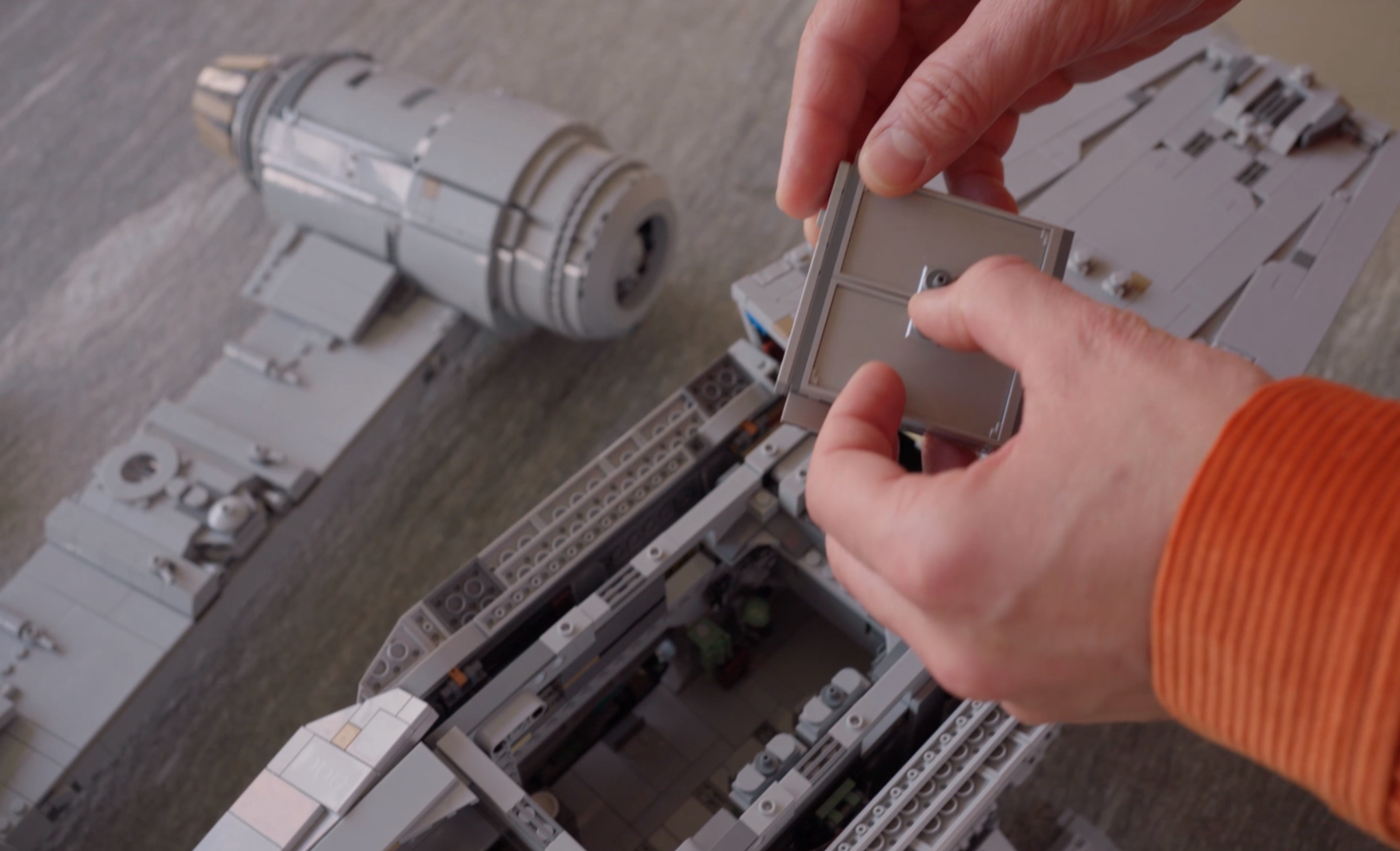 LEGO Star Wars 75331 The Razor Crest’s interior is completely accessible