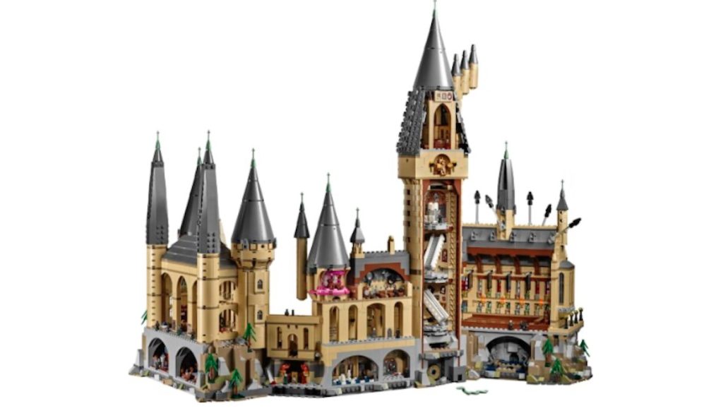 Zavvi discounts LEGO Harry Potter 71043 Hogwarts Castle