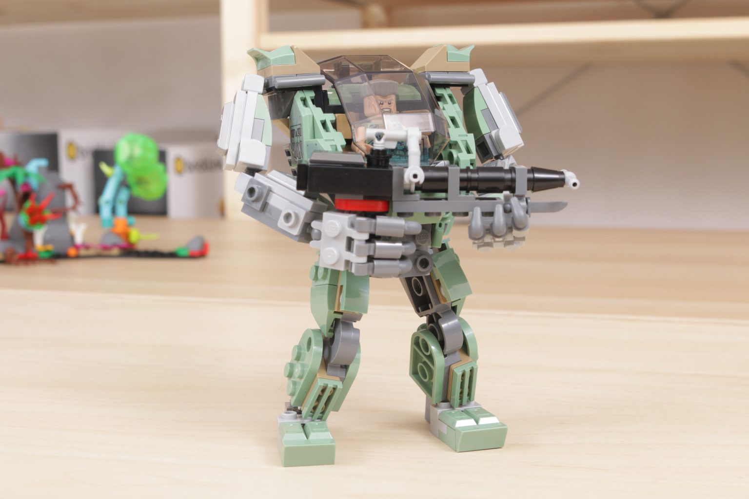 The LEGO Avatar 75571 AMP Suit needs longer arms – build
