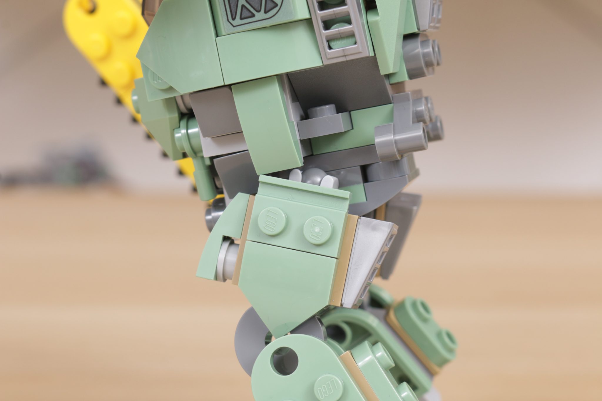 The LEGO Avatar 75571 AMP Suit needs longer arms – build