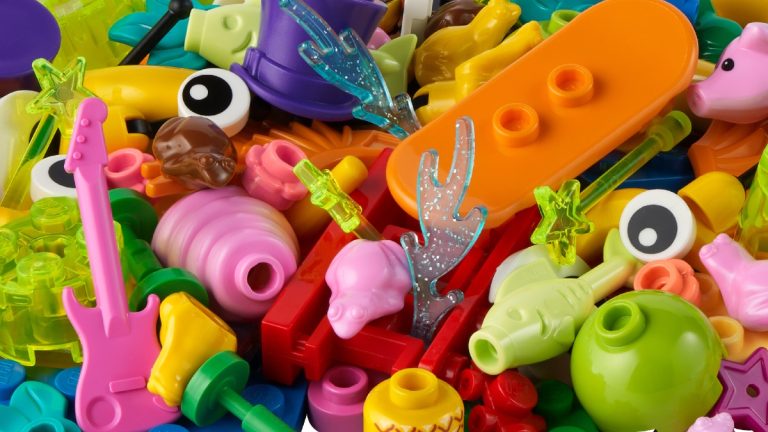 LEGO 40512 Fun and Funky VIP Add-on Pack is back for VIPs