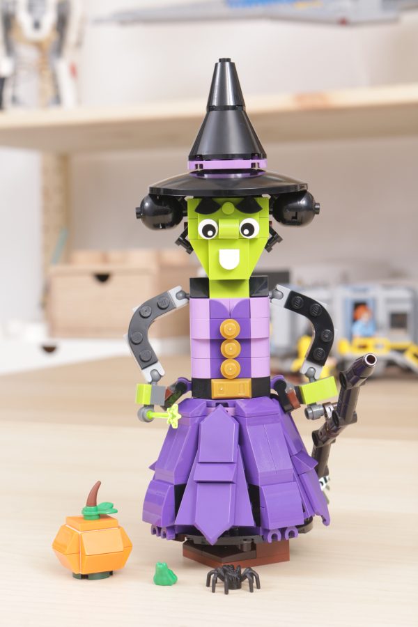LEGO 40562 Mystic Witch GWP out now, with double VIP points