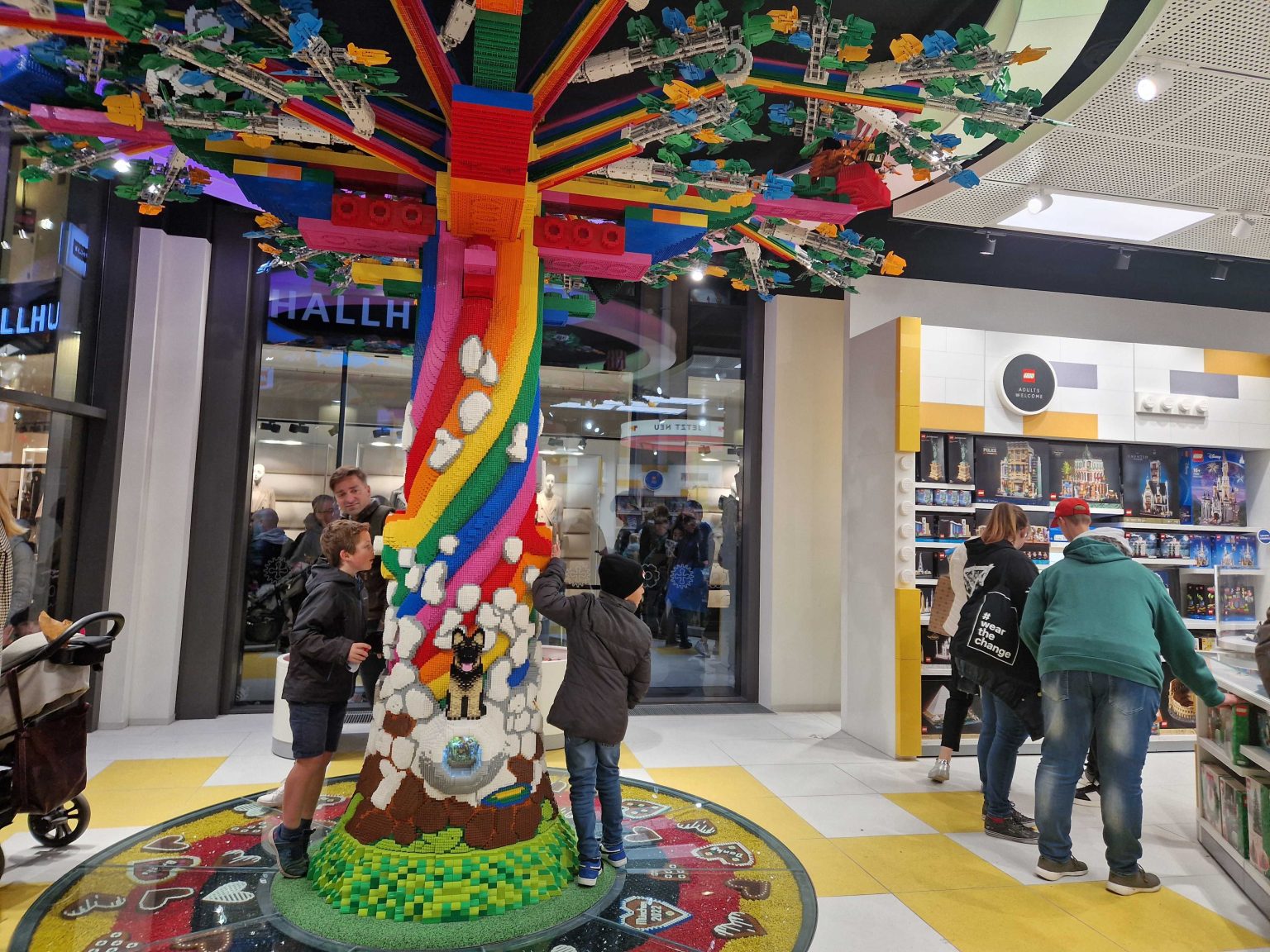 Inside LEGO Store Munich Zentrum, now the biggest in Germany