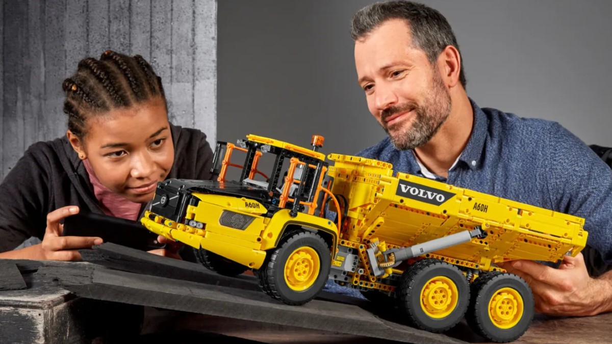 Save £60 on 42114 6x6 Volvo Articulated Hauler at Zavvi