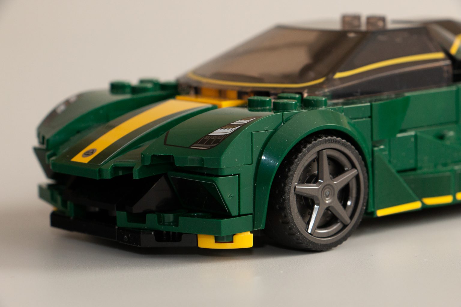 LEGO Speed Champions 76907 Lotus Evija review and gallery
