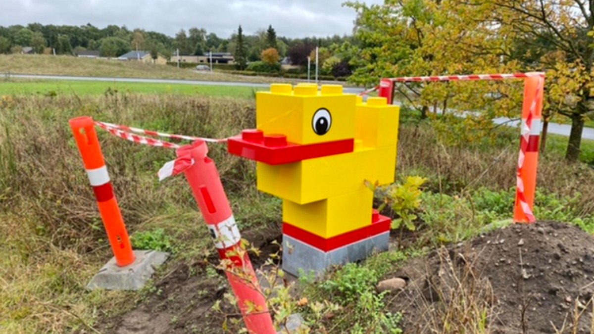 Giant LEGO ducks have appeared all over Billund