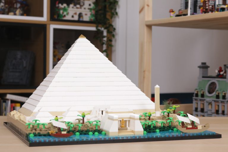 21058 Great Pyramid of Giza – a wonder of the LEGO world