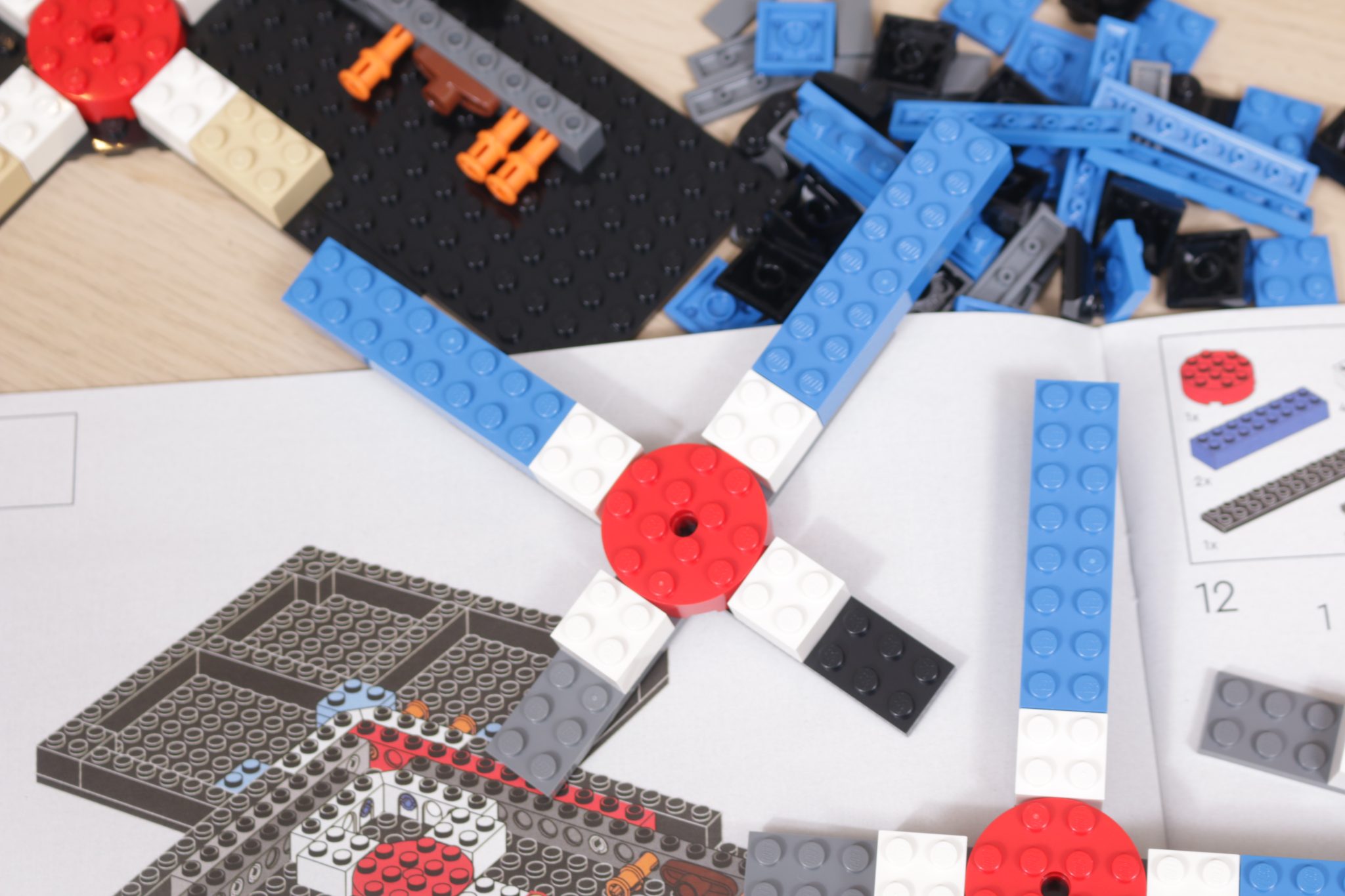 LEGO Icons 10307 Eiffel Tower full review and gallery