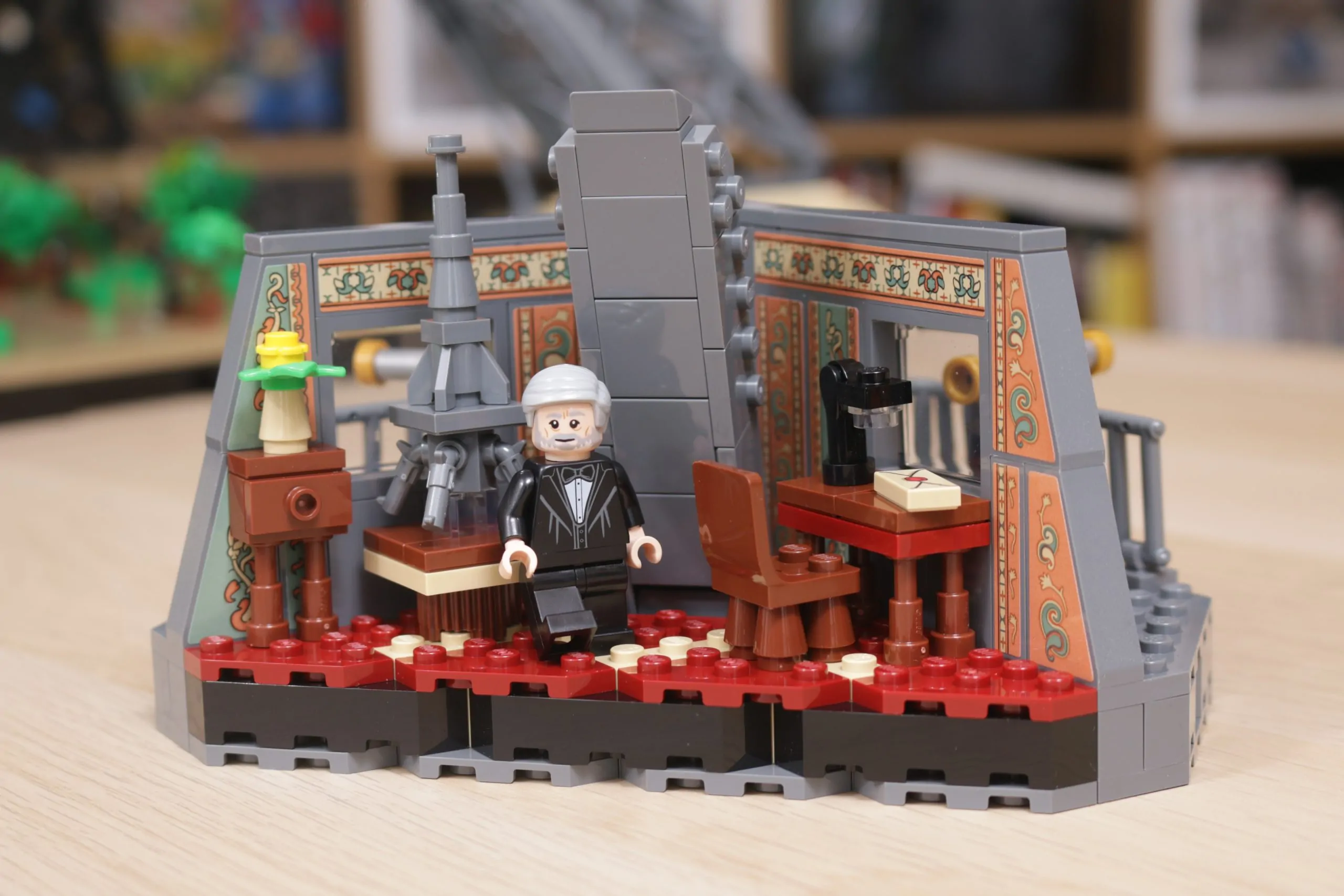 LEGO Icons 40579 Eiffel’s Apartment free gift review