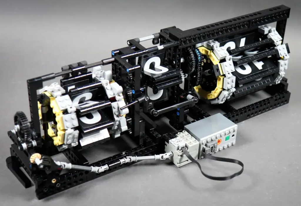 Mechanical Clock rushes into LEGO Ideas review