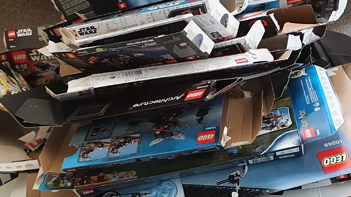 Why recycling my LEGO boxes has made me a happier person