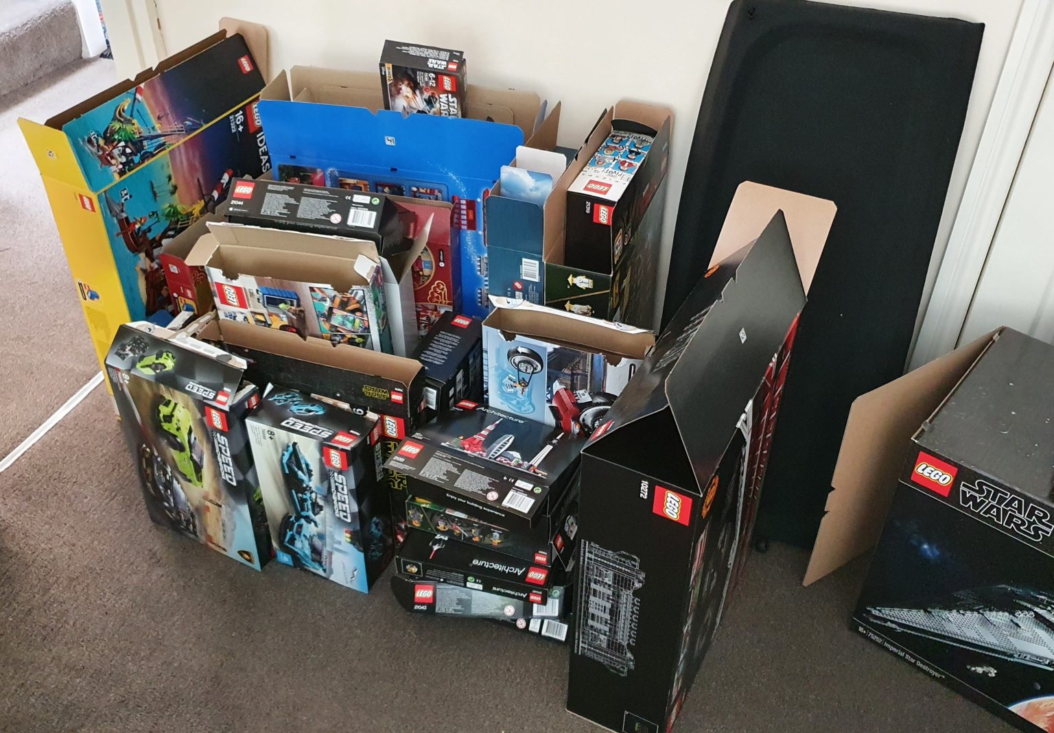 Why recycling my LEGO boxes has made me a happier person