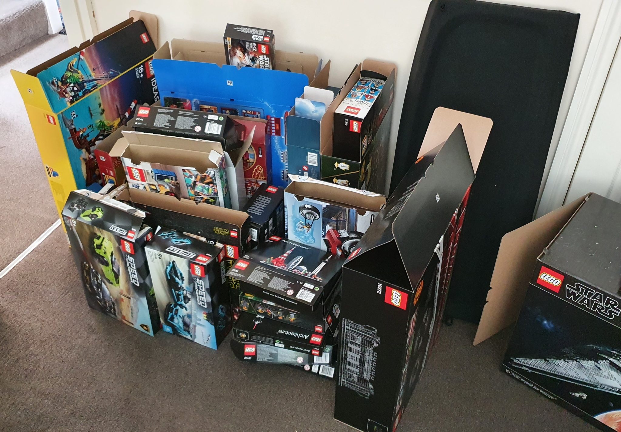 Why recycling my LEGO boxes has made me a happier person