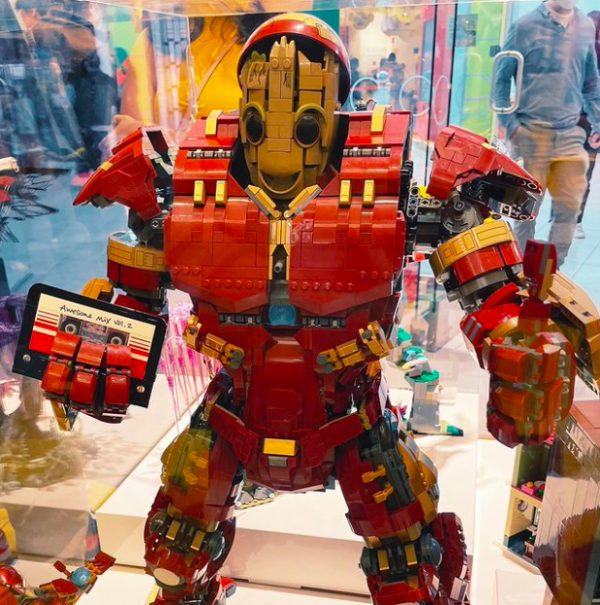 LEGO 76210 Hulkbuster has an unexpected advocate