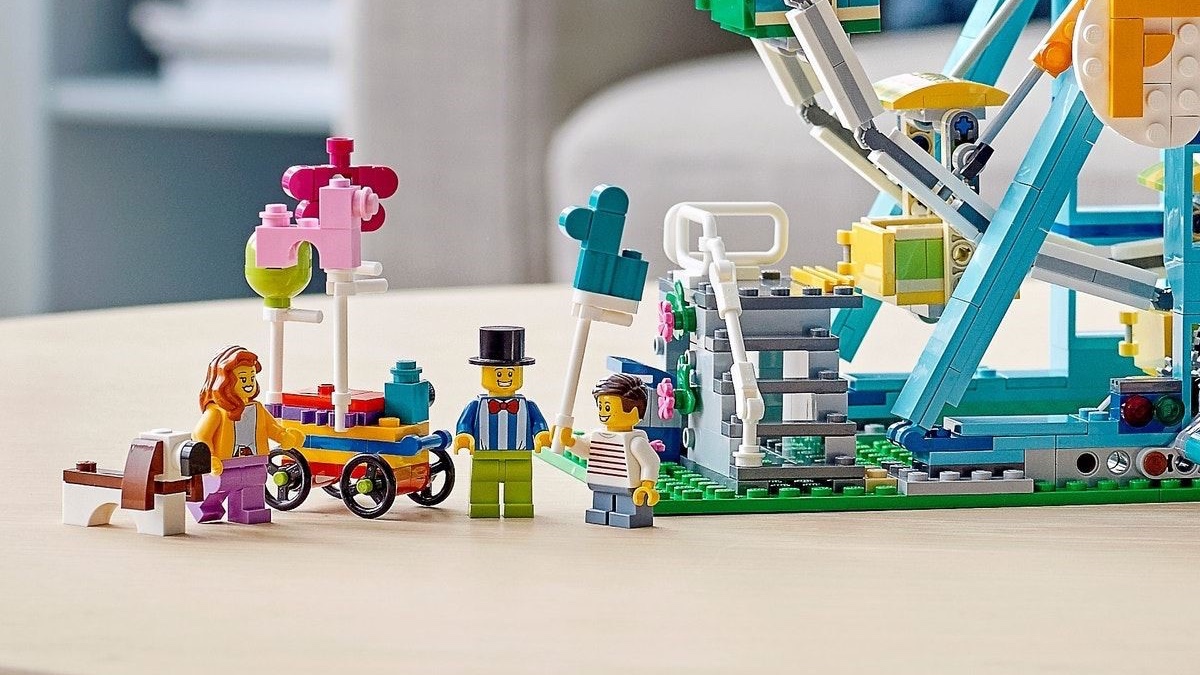 A LEGO Disney Up set poses unexpected design challenges
