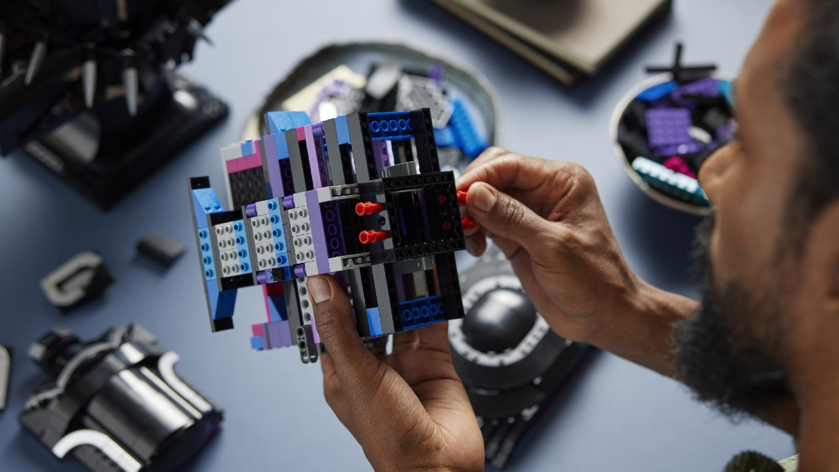 There's a secret inside LEGO Marvel 76215 Black Panther