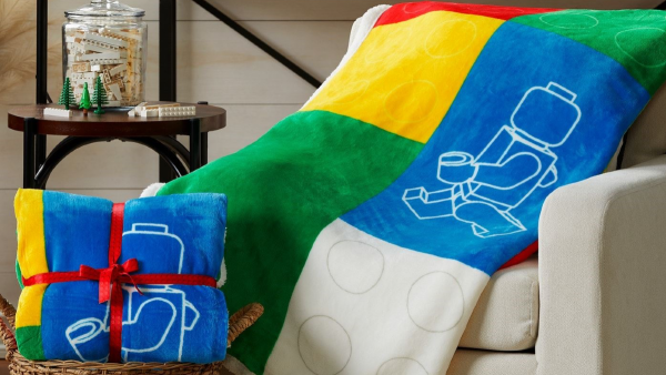 LEGO VIP 5007622 Fleece Blanket GWP offer ends tomorrow