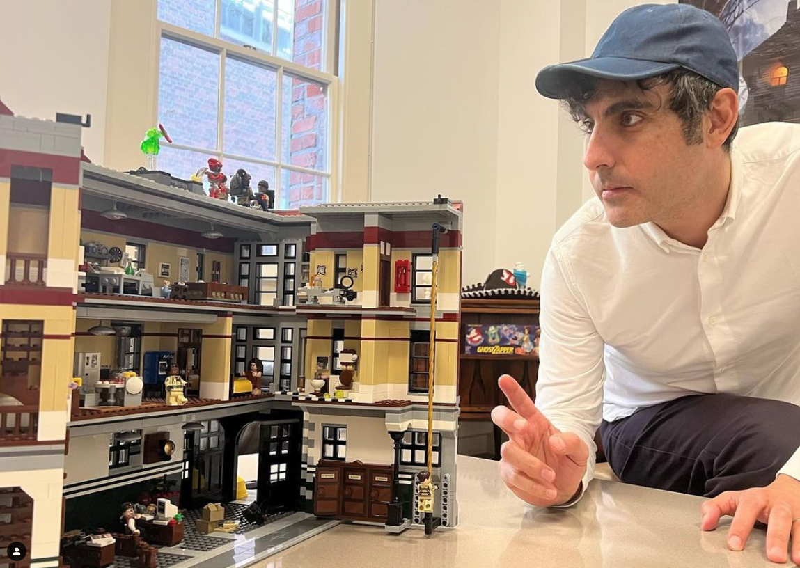 New Ghostbusters sequel director uses LEGO set plan movie