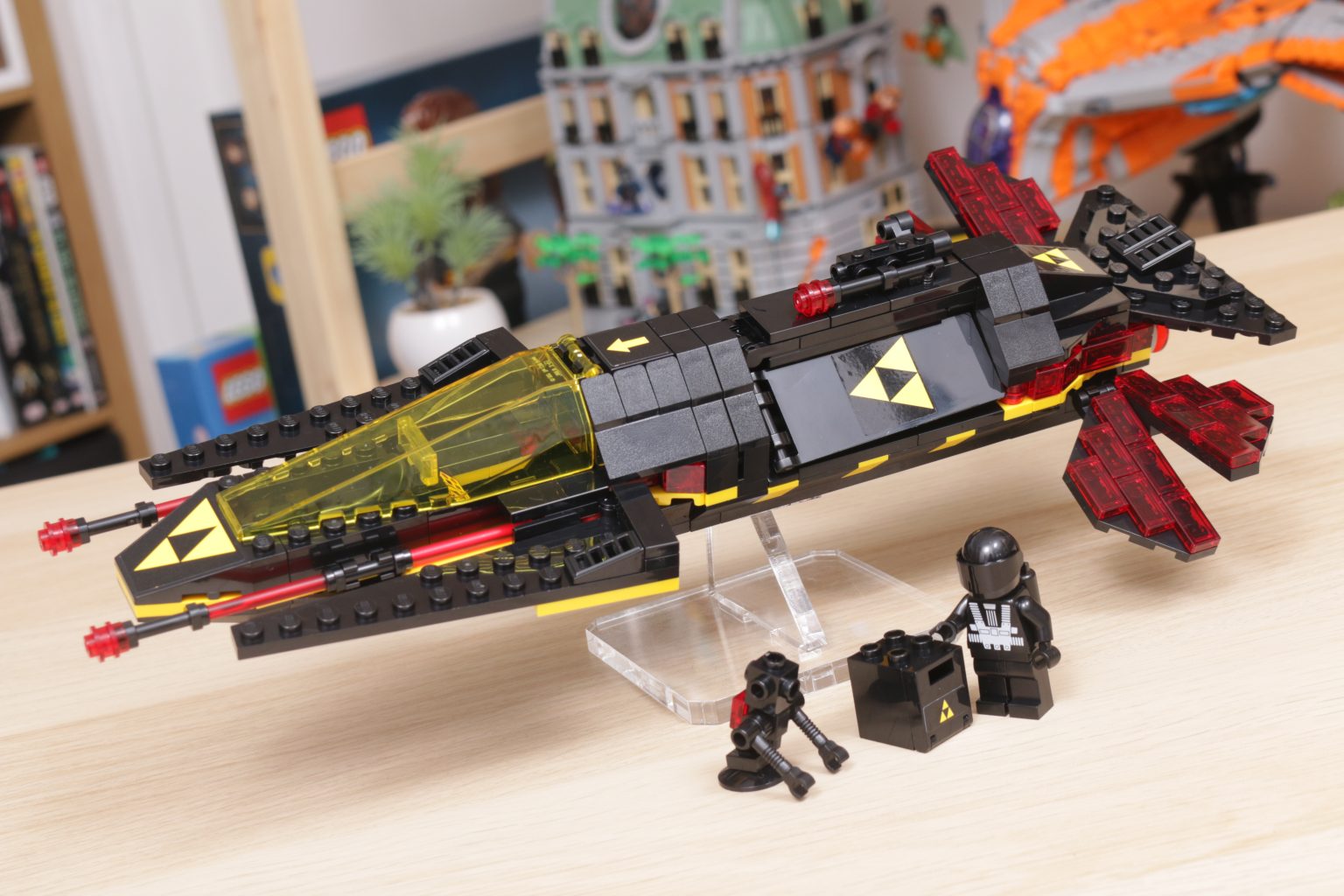 LEGO Space 40580 Blacktron Cruiser gift-with-purchase review