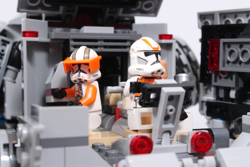75337 AT-TE Walker is one of the best LEGO Star Wars sets