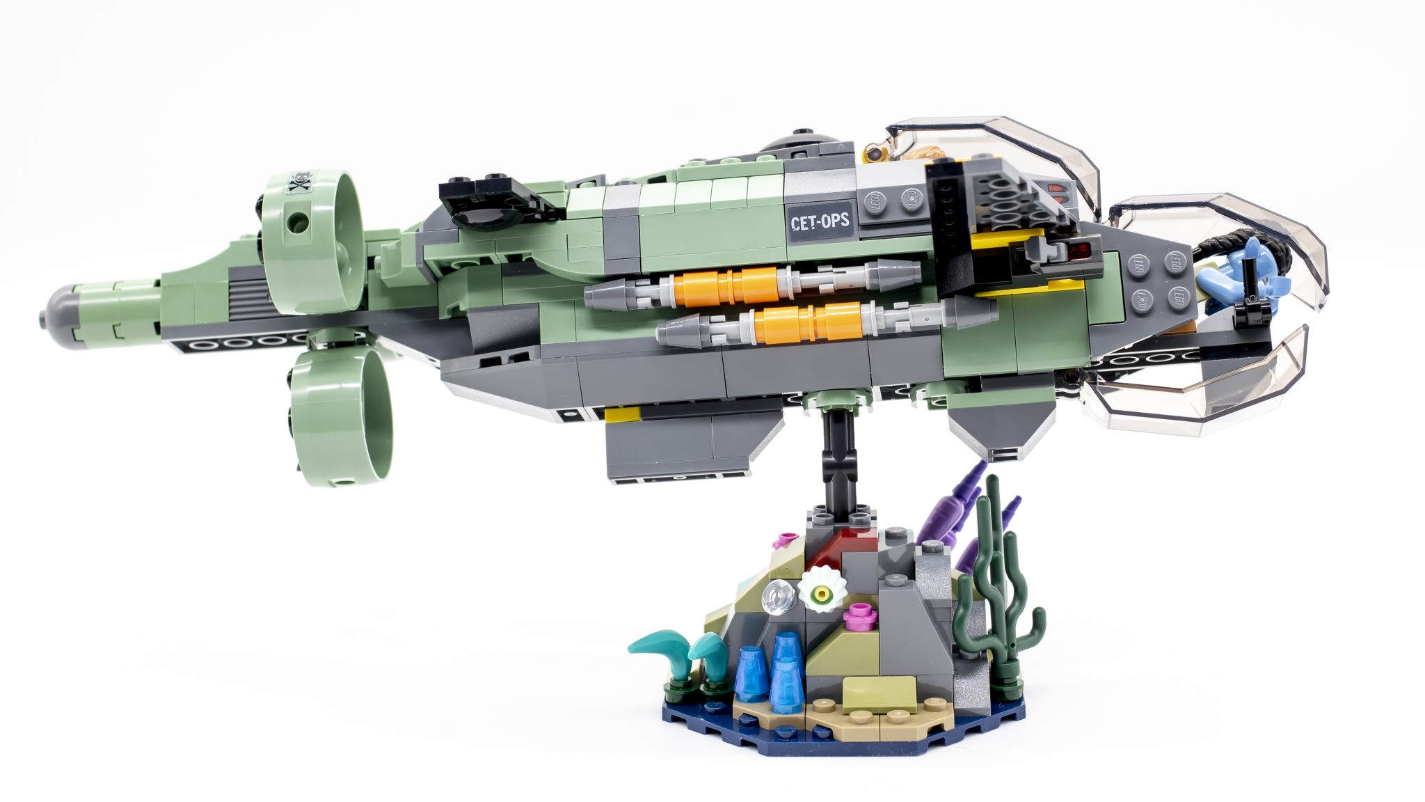 LEGO Avatar: The Way of Water 75577 Mako Submarine review