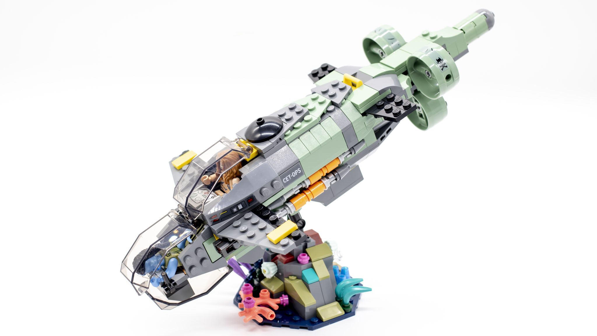 LEGO Avatar: The Way of Water 75577 Mako Submarine review